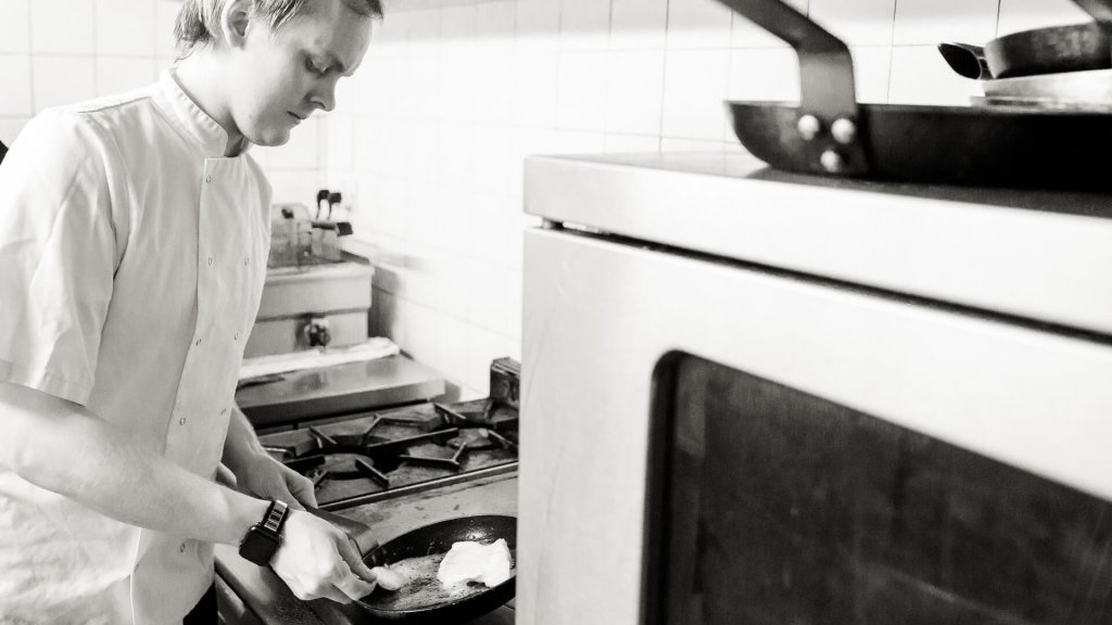 Gordon Stott - Andrew Brown